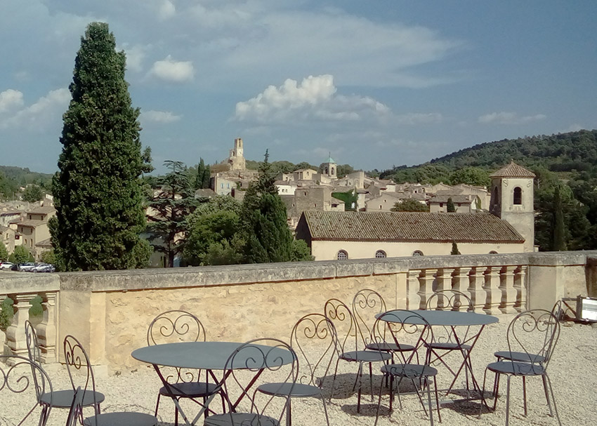 Provence insolite et ses chateaux - Aixpert Guide en provence
